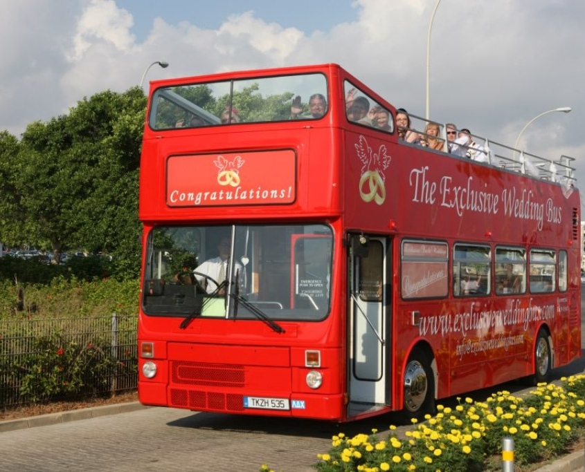 Exclusive Wedding Bus – Hire One Of Our Exclusive Wedding Buses