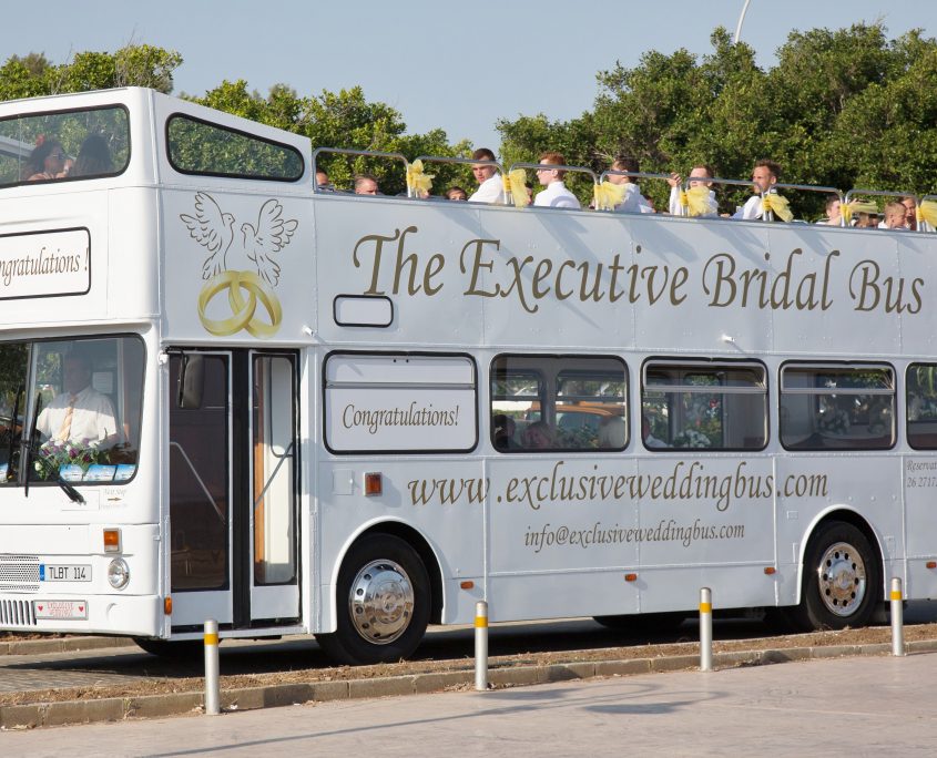 Exclusive Wedding Bus – Hire One Of Our Exclusive Wedding Buses